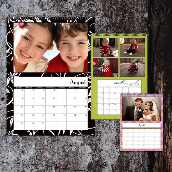 Flip top spiral bound 12-month calendars